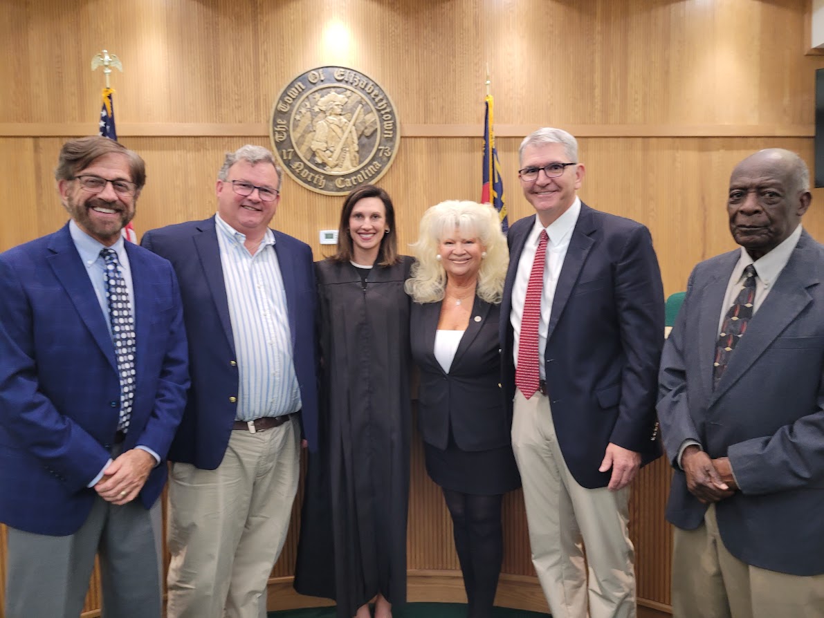 TOWN OFFICIALS TAKE OATH OF OFFICE AT DECEMBER TOWN COUNCIL MEETING ...